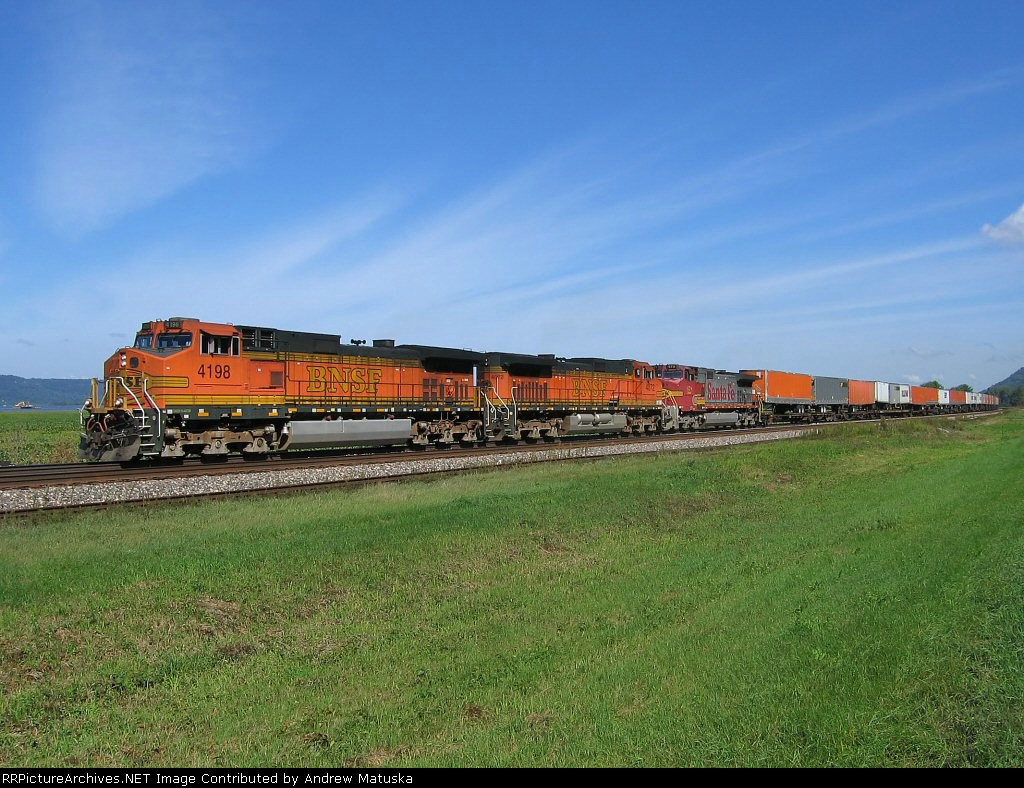 BNSF 4198